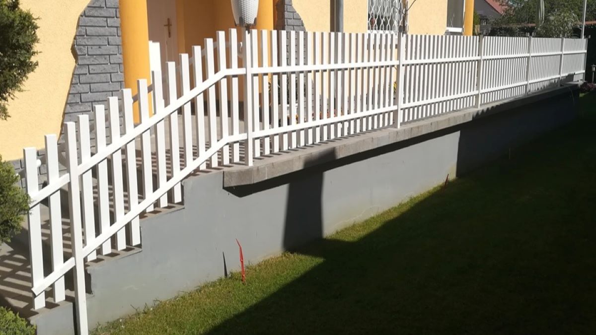 Terasz korlát elemek az XXL Kerítés kínálatában